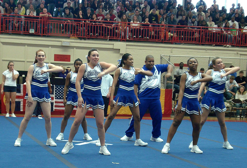 Cheerleader threatens lawsuit after not making squad - Coach and ...